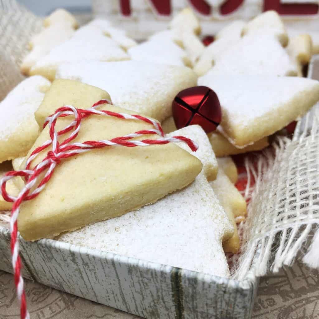 Bredele – Alsatian Christmas Cookies – Baking Like a Chef