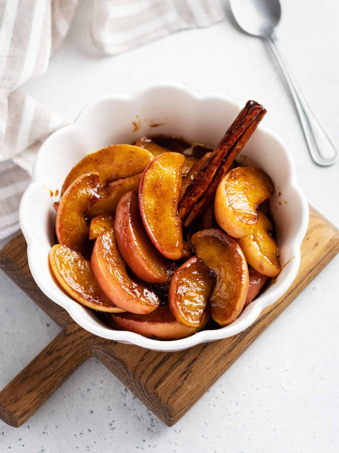 Easy Caramelized Apples Recipe – Baking Like a Chef