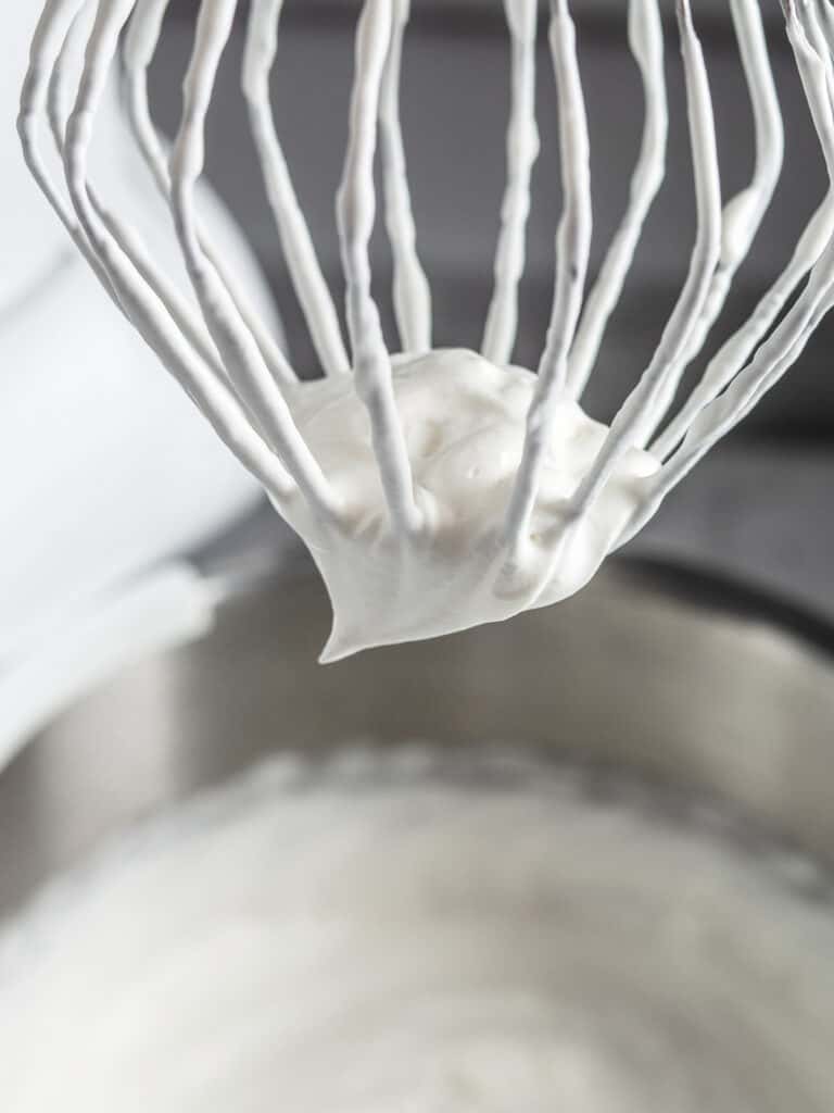 French Chantilly Cream (Crème Chantilly) – Baking Like a Chef