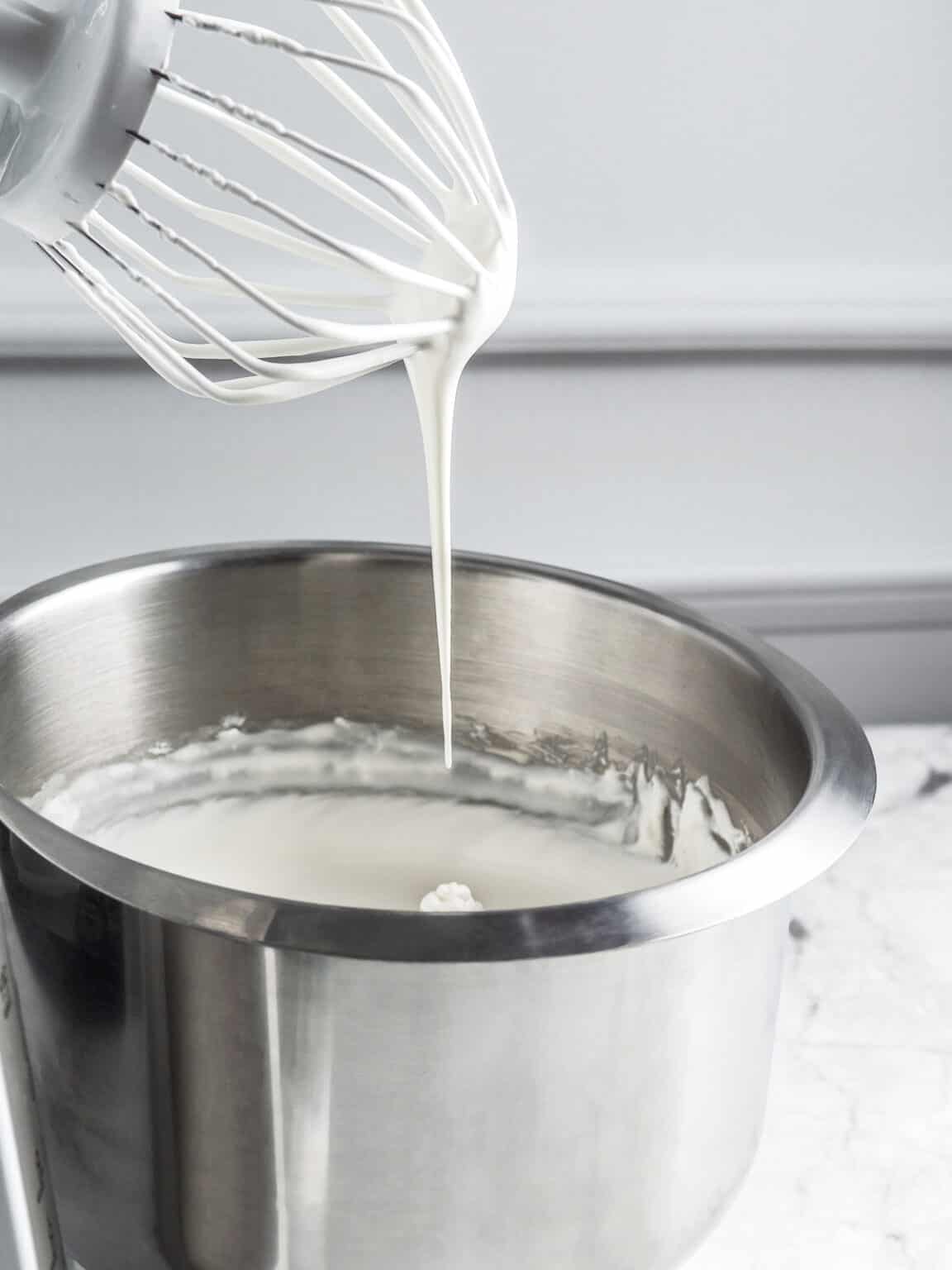 French Chantilly Cream (Crème Chantilly) – Baking Like a Chef