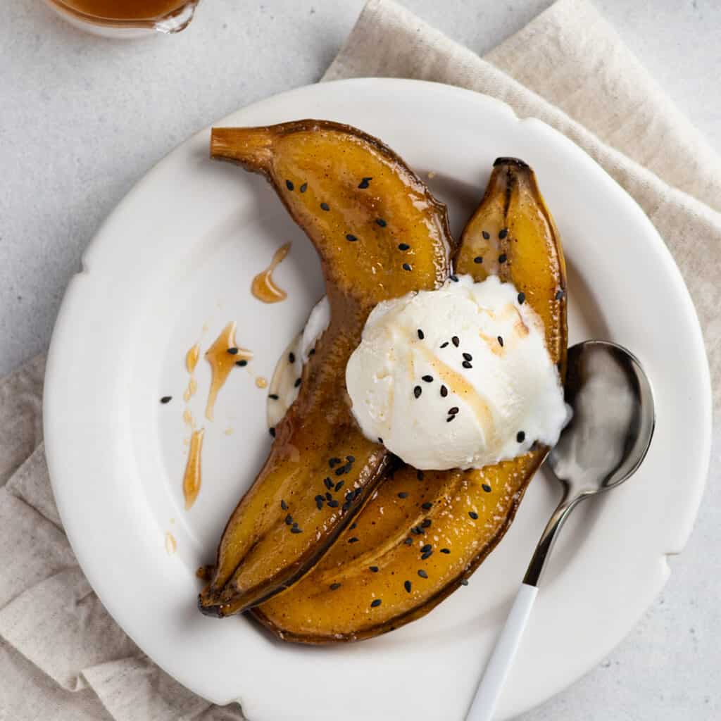 4-Ingredient Pan Fried Bananas Dessert – Baking Like a Chef