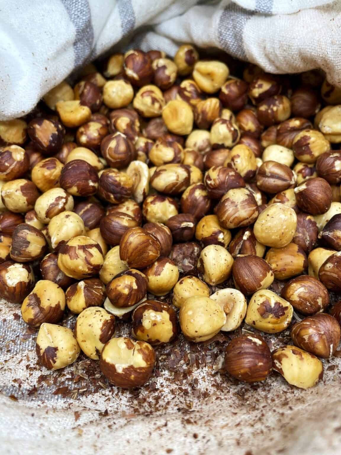 How To Roast Hazelnuts (Filberts) – Baking Like a Chef