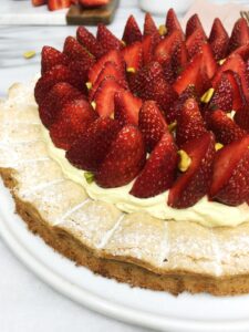 Pistachio Dacquoise With Strawberries – Baking Like a Chef
