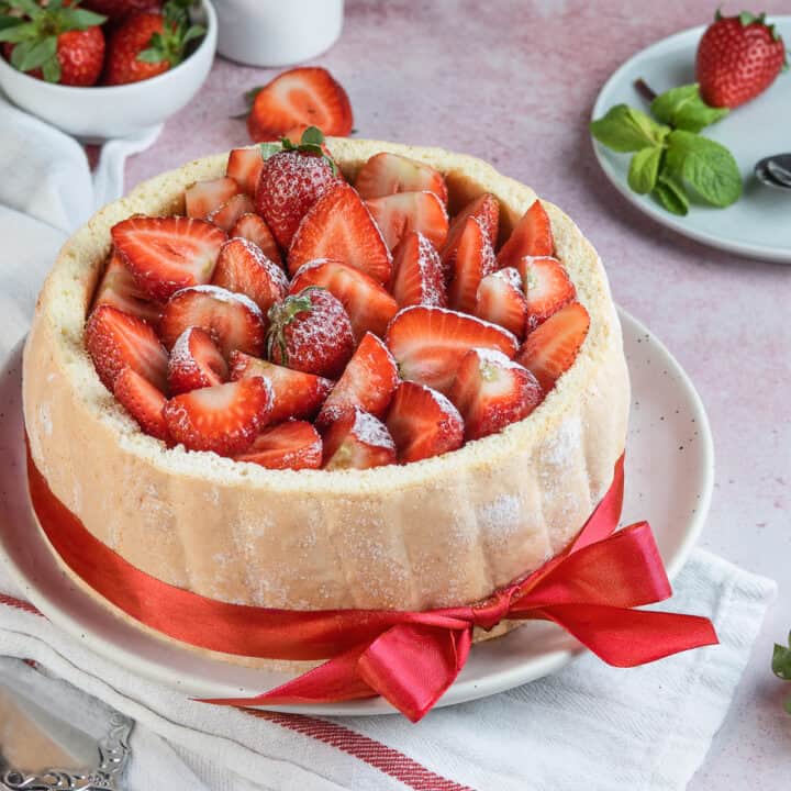 Strawberry Charlotte Cake (Charlotte aux Fraise) – Baking Like a Chef