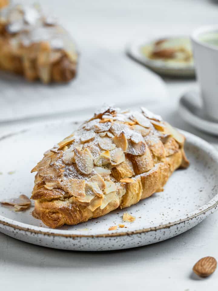 Almond Croissant (Bakery-style Recipe) – Baking Like a Chef