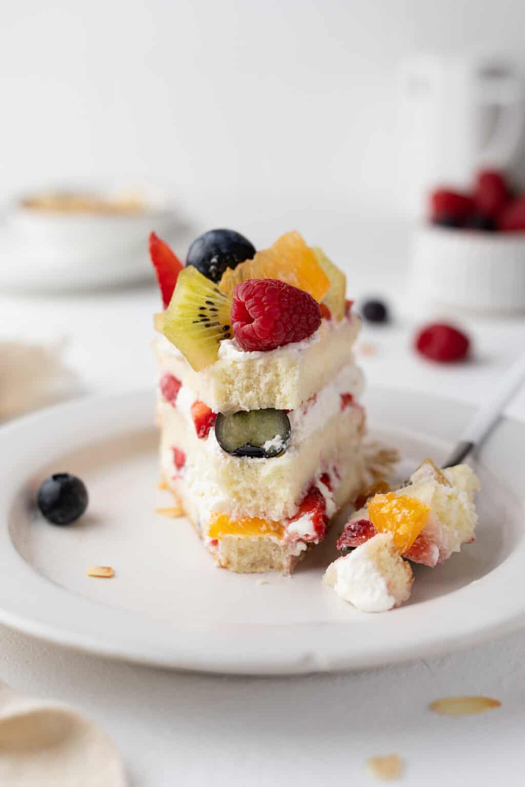 Fresh Fruit Cake (Easy Recipe) – Baking Like a Chef