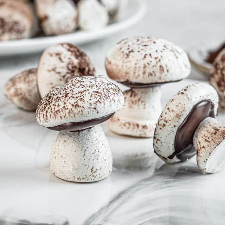 Meringue Mushrooms for Yule Log – Baking Like a Chef