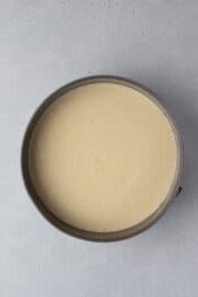 5-Ingredient Oil Sponge Cake (With Olive Oil) – Baking Like a Chef