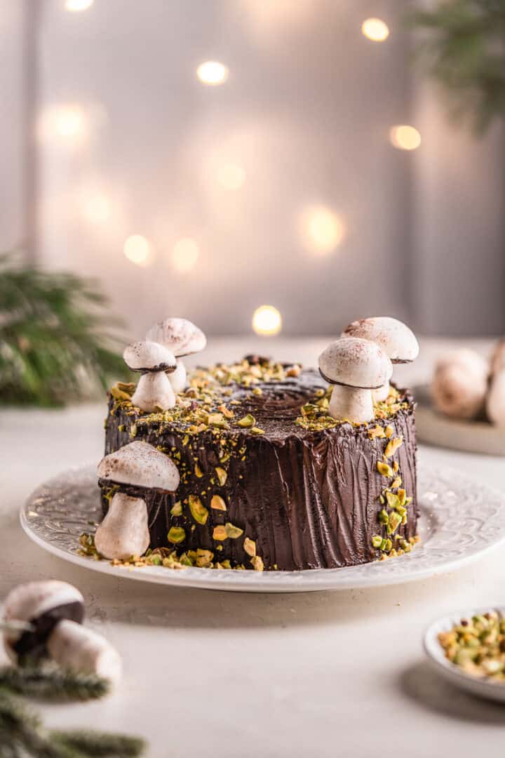 Tree Stump Cake (Easy Recipe Tutorial) – Baking Like a Chef